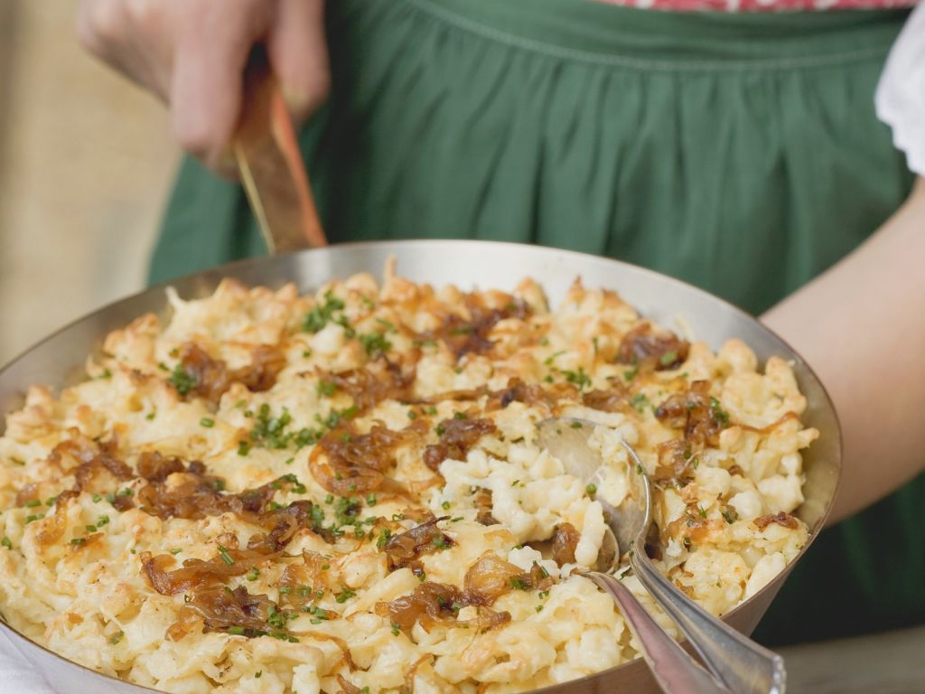 Allgäuer Kässpatzn Rezept | EAT SMARTER
