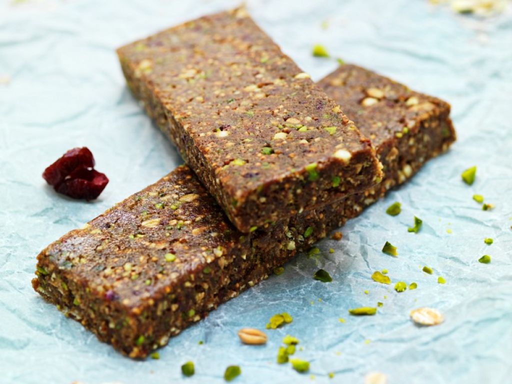 Dattel-Riegel Rezept | EAT SMARTER