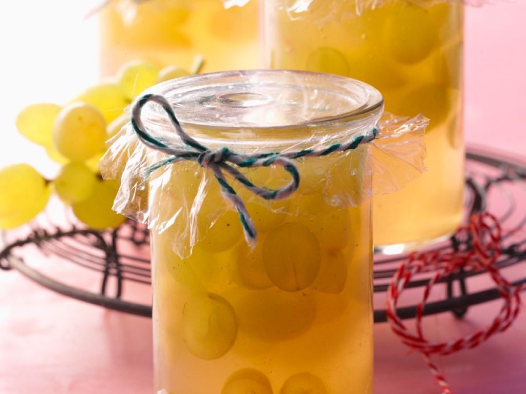 Eingemachte Trauben Rezept | EAT SMARTER