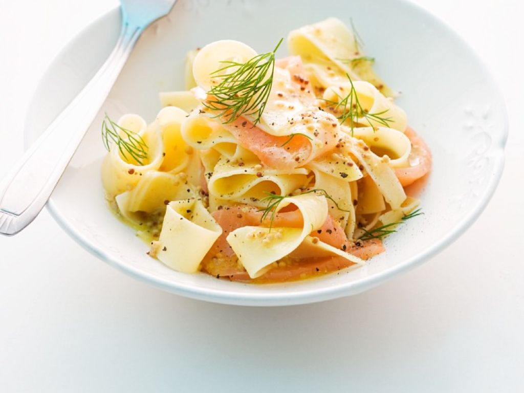 Nudeln Mit Geräuchertem Lachs