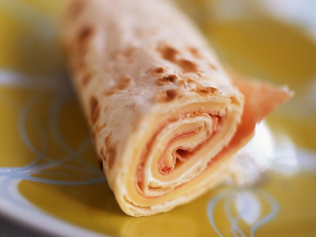 Herzhaftes Crépe mit Schinken Rezept | EAT SMARTER