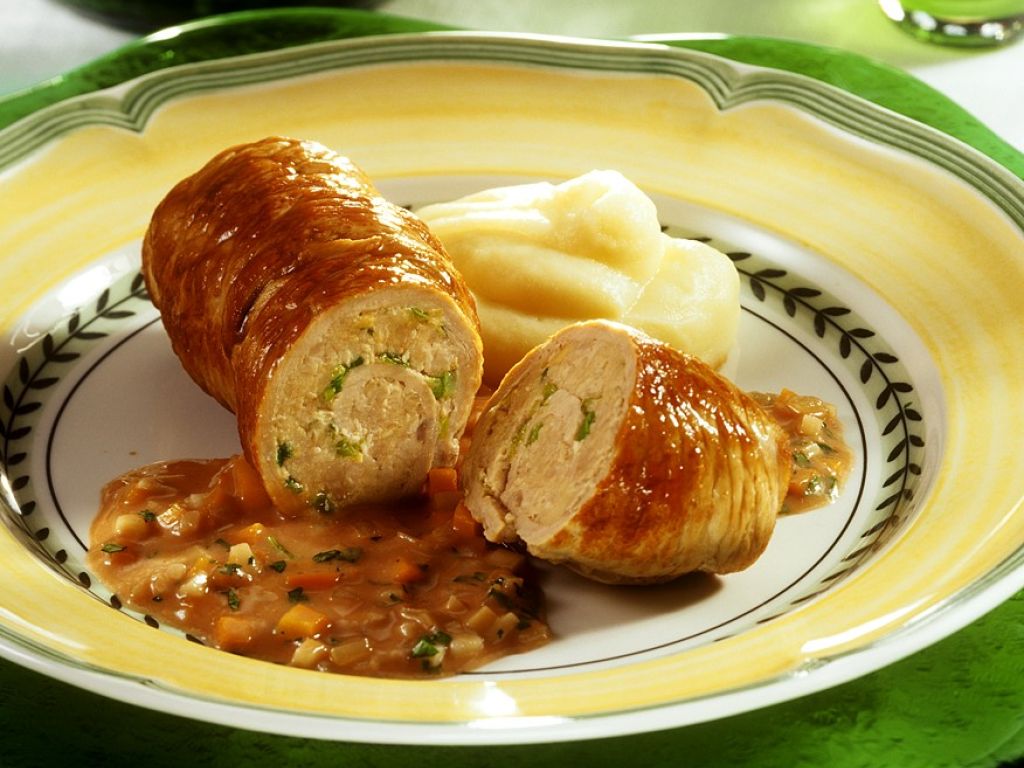 Kalbsroulade im Backofen Rezept | EAT SMARTER