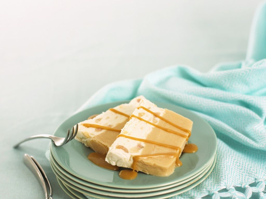 Karamell Parfait Rezept | EAT SMARTER