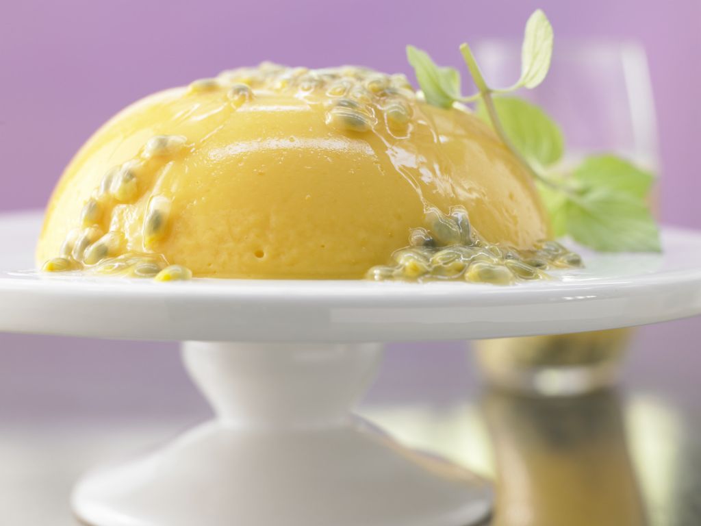 Mango-Maracuja-Creme Rezept | EAT SMARTER