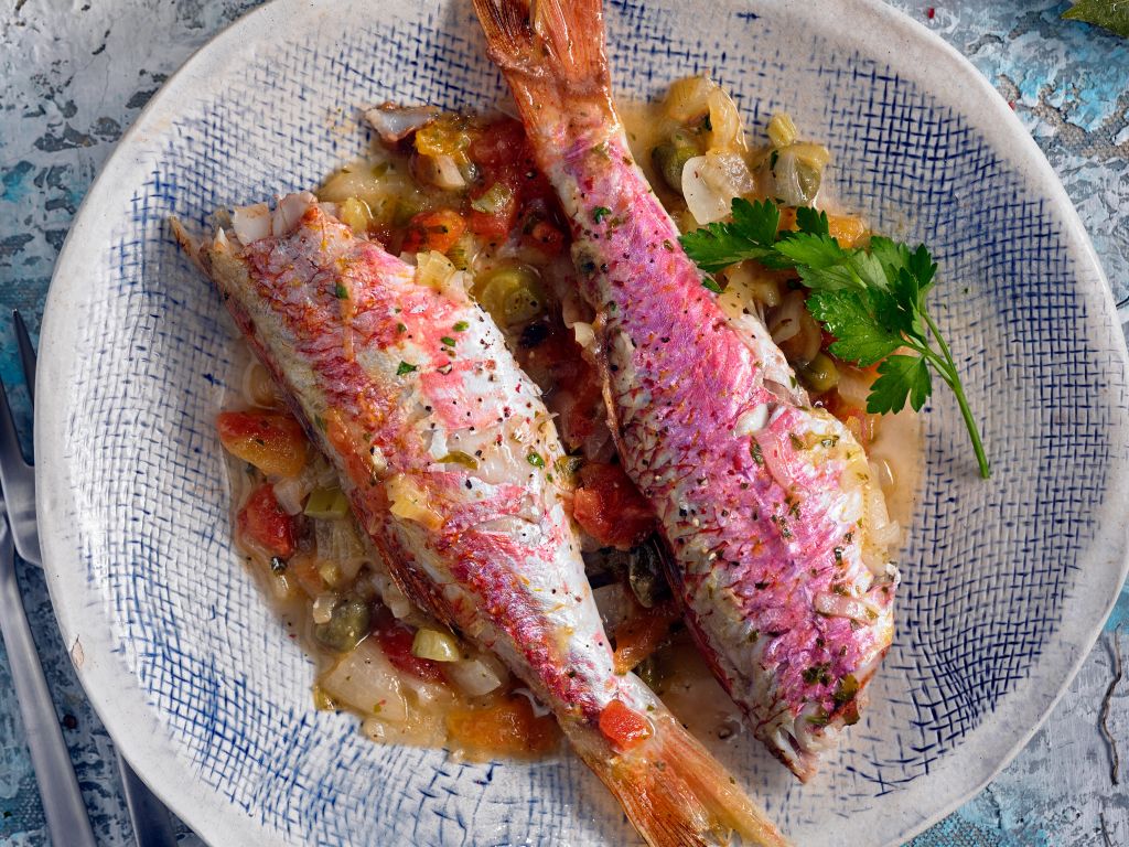 Meerbarbe im Ofen Rezept | EAT SMARTER