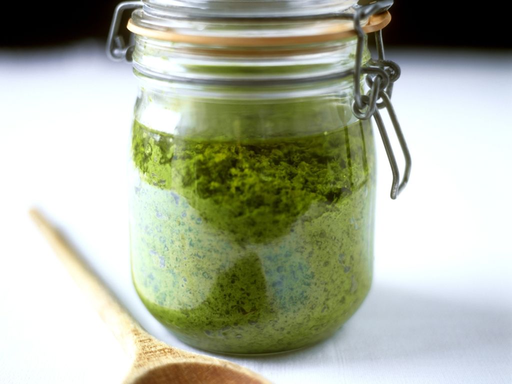 Pesto verde Rezept | EAT SMARTER