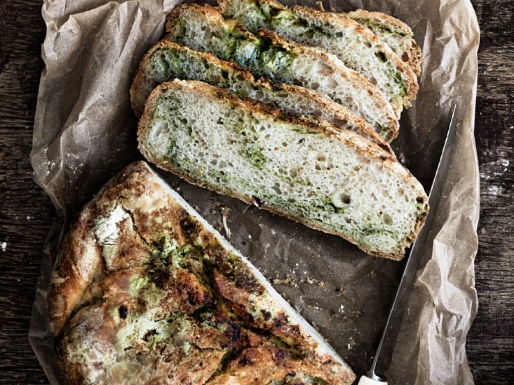Pestobrot Rezept | EAT SMARTER