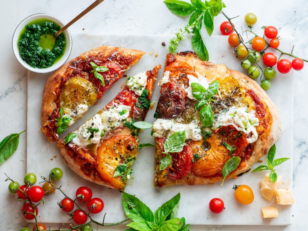 Pinsa mit Burrata Rezept | EAT SMARTER