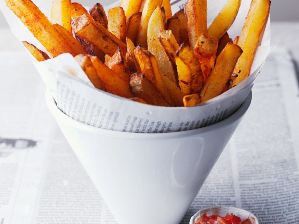 Pommes: Das einfache Grundrezept für knusprige Klassiker Rezept | EAT ...
