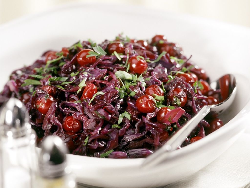 Rotkohl mit Apfel Rezept | EAT SMARTER