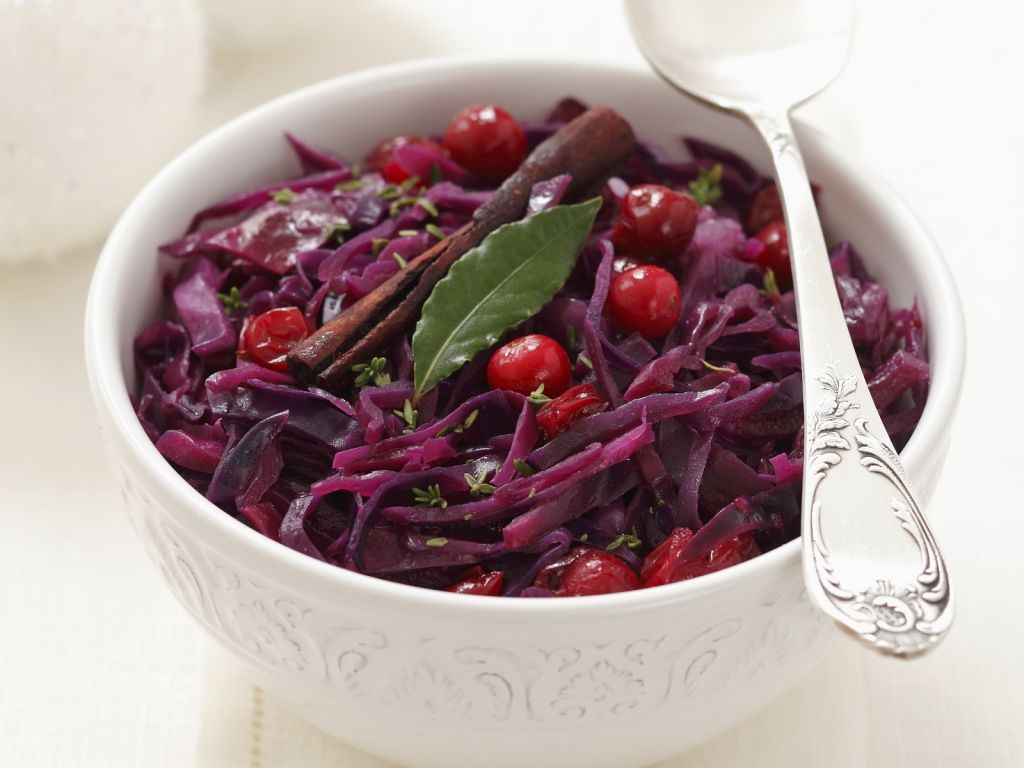 Rotkraut mit Cranberries Rezept | EAT SMARTER