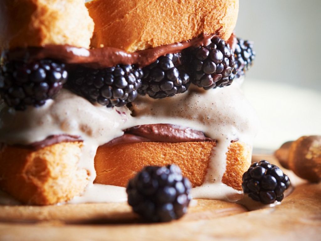 Sandwich-Dessert Rezept | EAT SMARTER