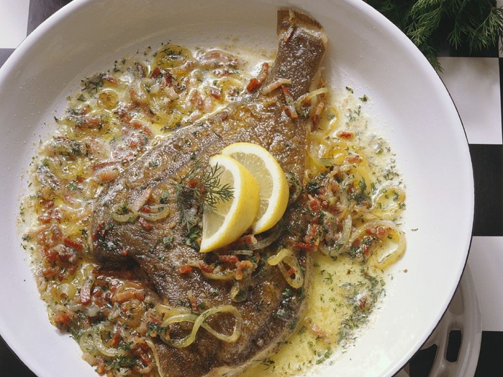 Scholle klassisch Rezept | EAT SMARTER