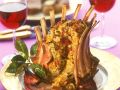 Lammkrone mit Füllung Rezept | EAT SMARTER