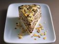 Saftige Schoko-Mandel-Torte Rezept | EAT SMARTER