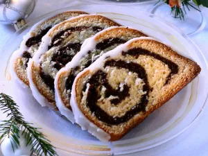 Mohnstollen Rezept | EAT SMARTER