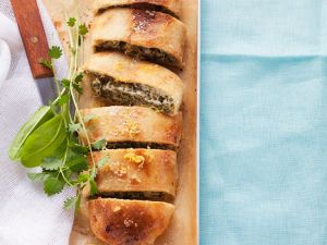 Apfel-Quark-Strudel Rezept | EAT SMARTER