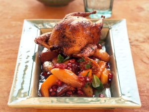 Tauben mit Gemüse Rezept | EAT SMARTER