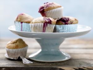 Lustige Monster Muffins Rezept | EAT SMARTER