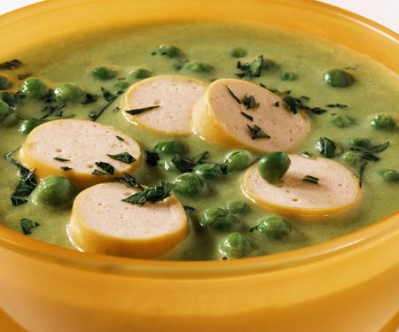 Erbsensuppe mit Frankfurter Würstchen Rezept | EAT SMARTER