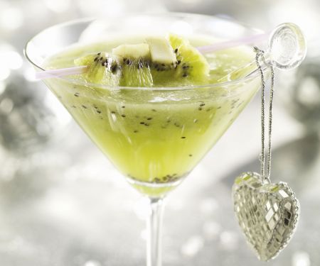 Kiwi-Cocktail Rezept | EAT SMARTER