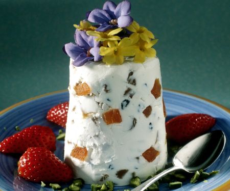 Quarkspeise auf russische Art (Passcha) Rezept | EAT SMARTER