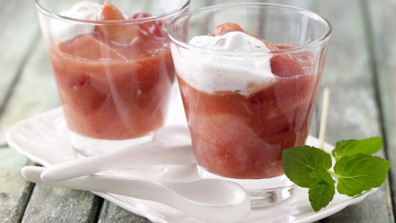 Rhabarber-Dessert-Rezepte | EAT SMARTER