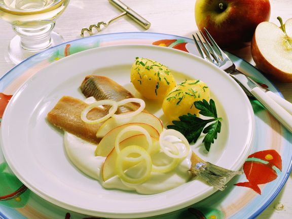 Matjes mit Kartoffeln Rezept | EAT SMARTER