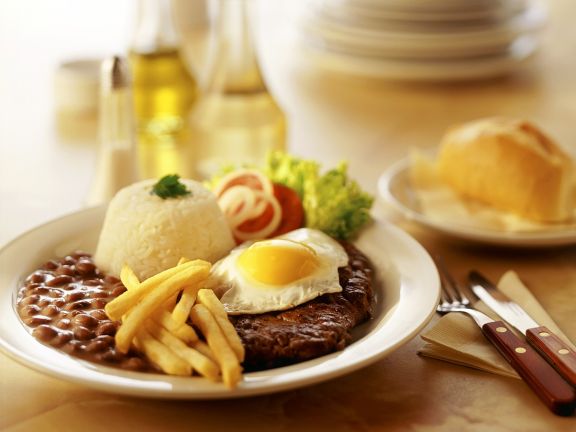 Rindersteak mit Beilagen Rezept | EAT SMARTER