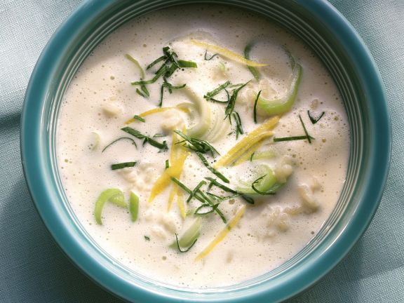Zitronen-Reis-Suppe Rezept | EAT SMARTER