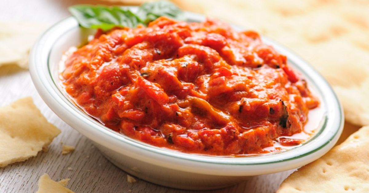 Ajvar: Paprika-Auberginen-Aufstrich Rezept | EAT SMARTER