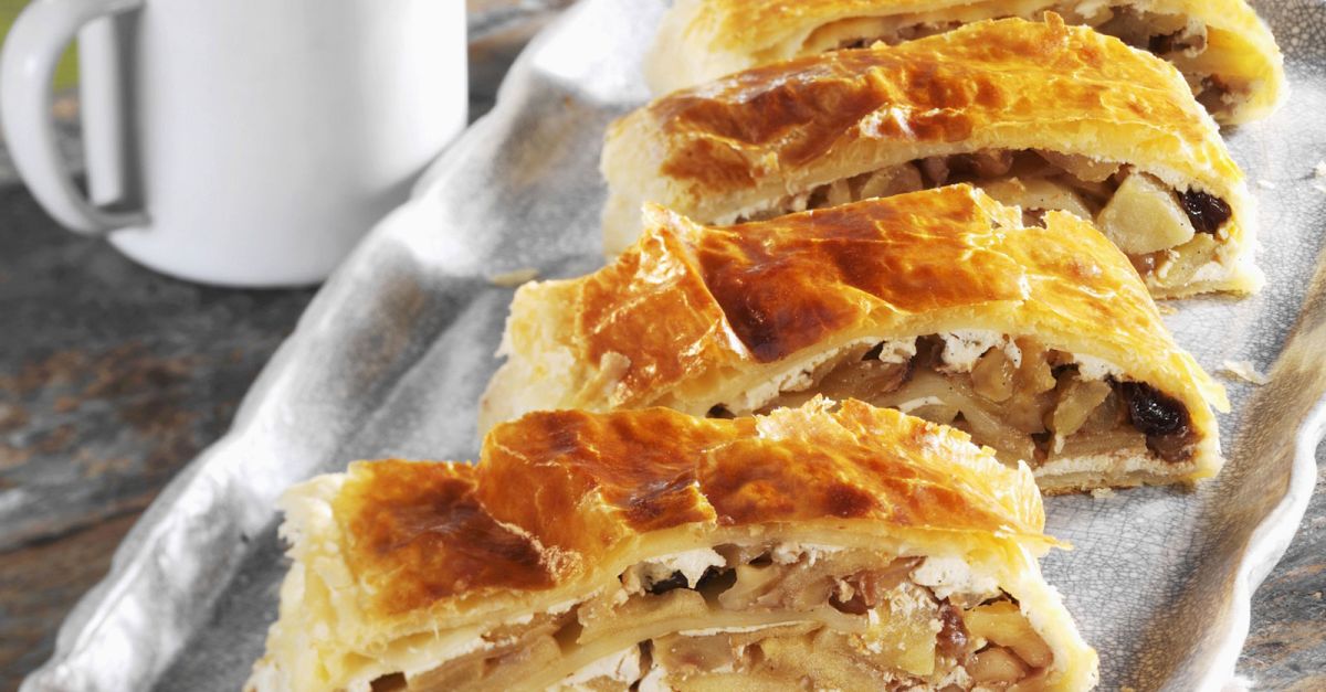Apfelstrudel mit Quark Rezept | EAT SMARTER