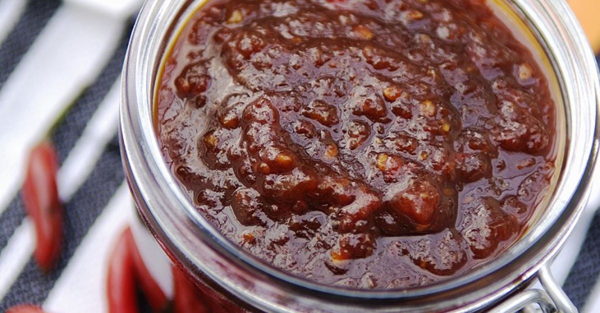 Chilisauce Rezept | EAT SMARTER