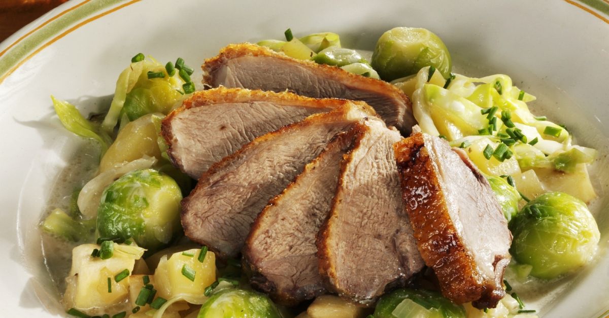 Gänsebrust mit Winter-Gemüse Rezept | EAT SMARTER