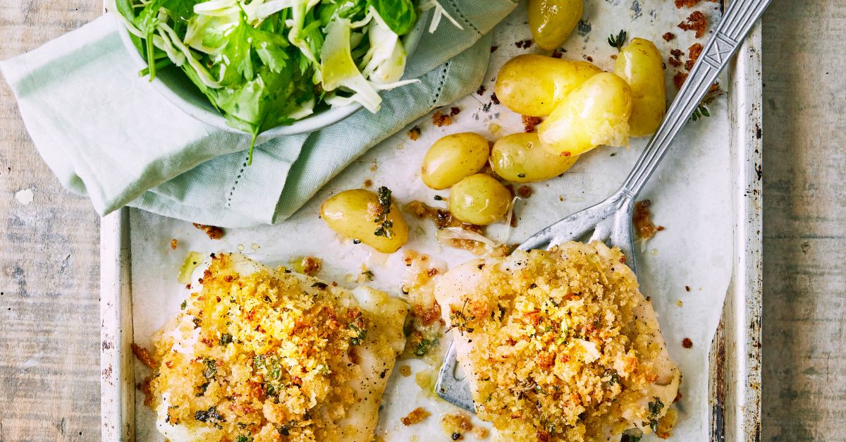 Gebackener Fisch mit Kruste und Fenchelsalat Rezept | EAT SMARTER