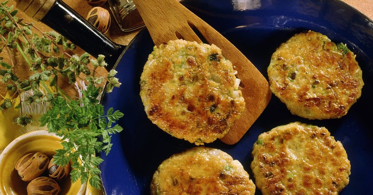Haferpuffer Rezept | EAT SMARTER