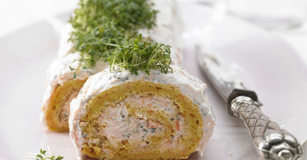 Herzhafte Biskuitrolle Rezept | EAT SMARTER