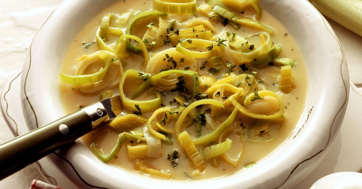 Lauchsuppe Rezept | EAT SMARTER
