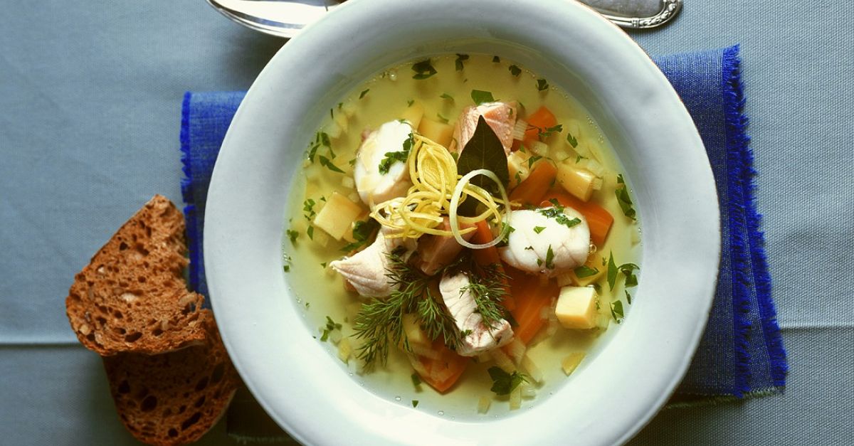 Norddeutsche Fischsuppe Rezept | EAT SMARTER