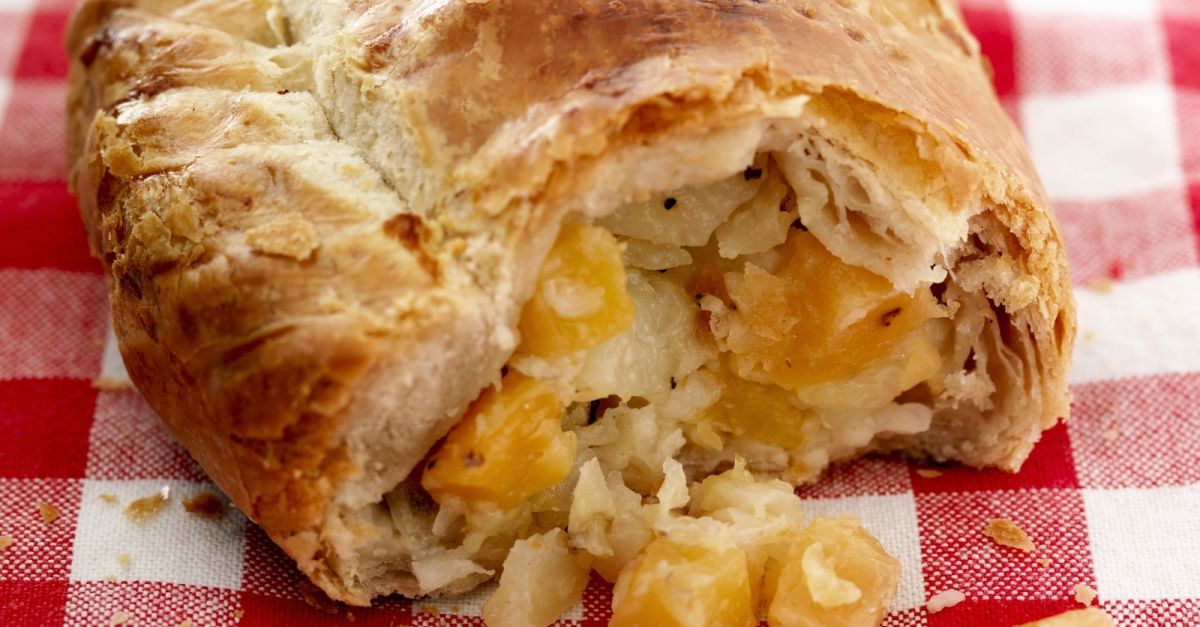 Pastete nach englischer Art (Cornish Pasty) Rezept | EAT SMARTER