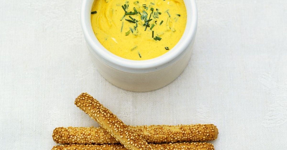 Quarkdip mit Curry Rezept | EAT SMARTER