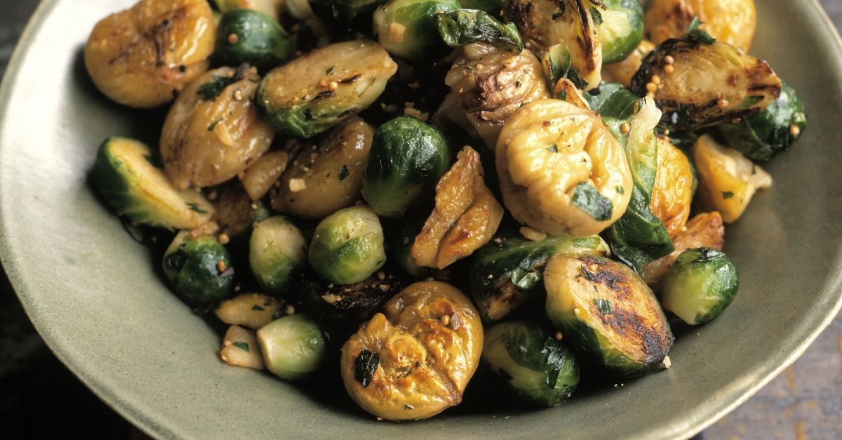 Rosenkohl-Maronen-Gemüse Rezept | EAT SMARTER