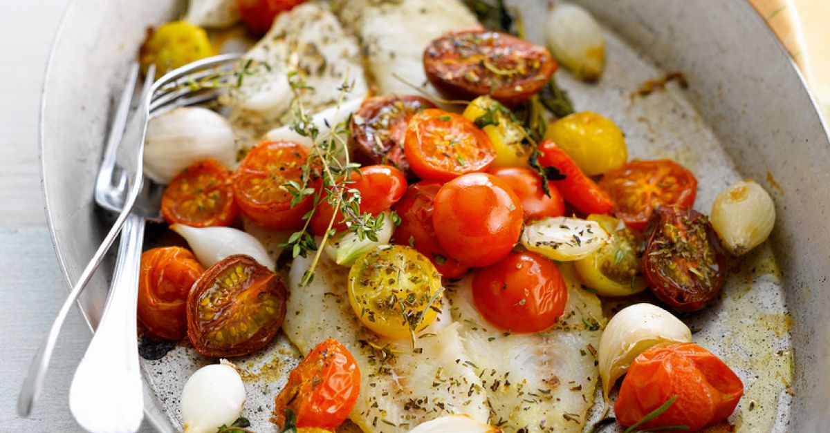 Rotzungenfilet mit Kirschtomaten Rezept | EAT SMARTER