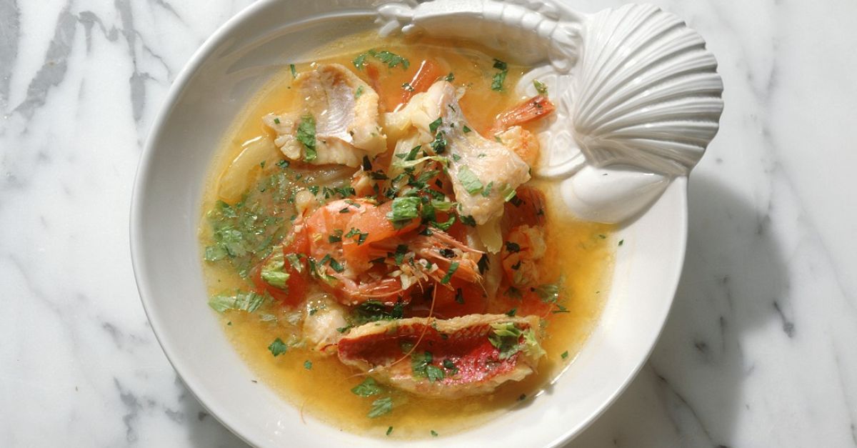 Russische Fischsuppe Rezept | EAT SMARTER