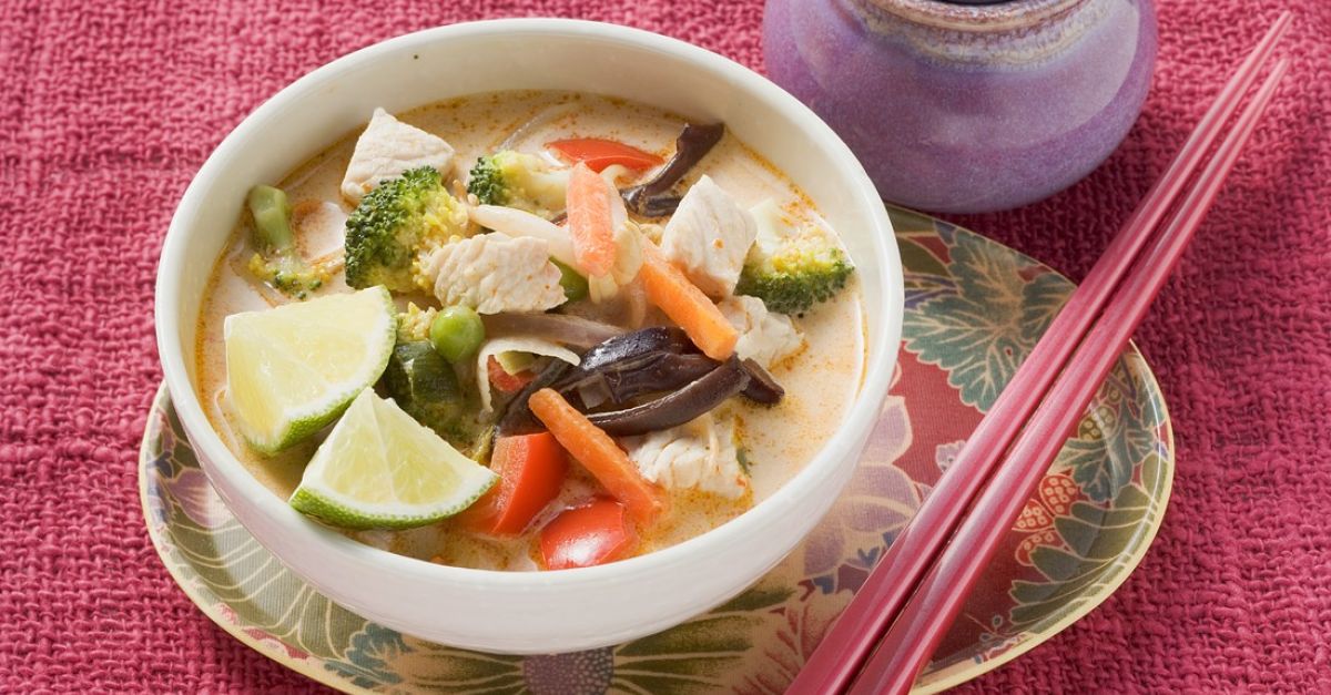 Schnelle Thaisuppe Rezept | EAT SMARTER