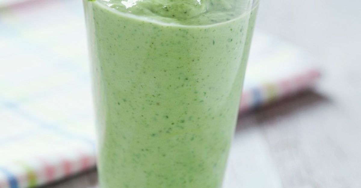 Smoothie mit Rucola und Gurke Rezept | EAT SMARTER