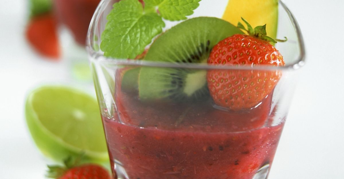 Vitamin-Drink Rezept | EAT SMARTER