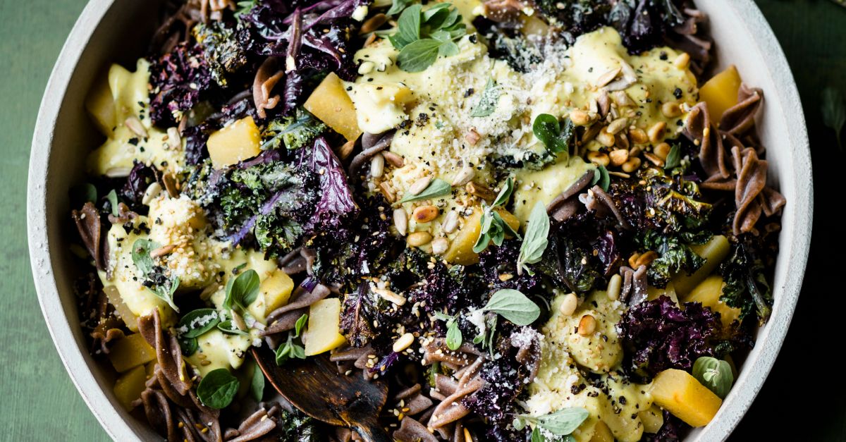 Winter-Pasta Rezept | EAT SMARTER