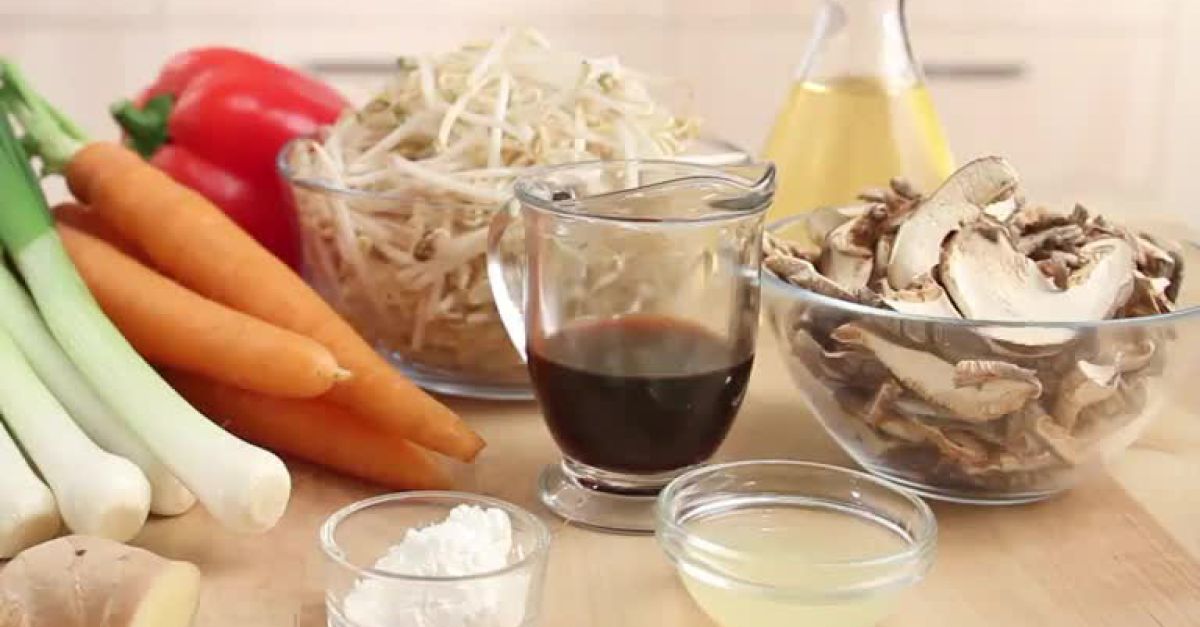 Einfaches Wok-Gemüse | EAT SMARTER