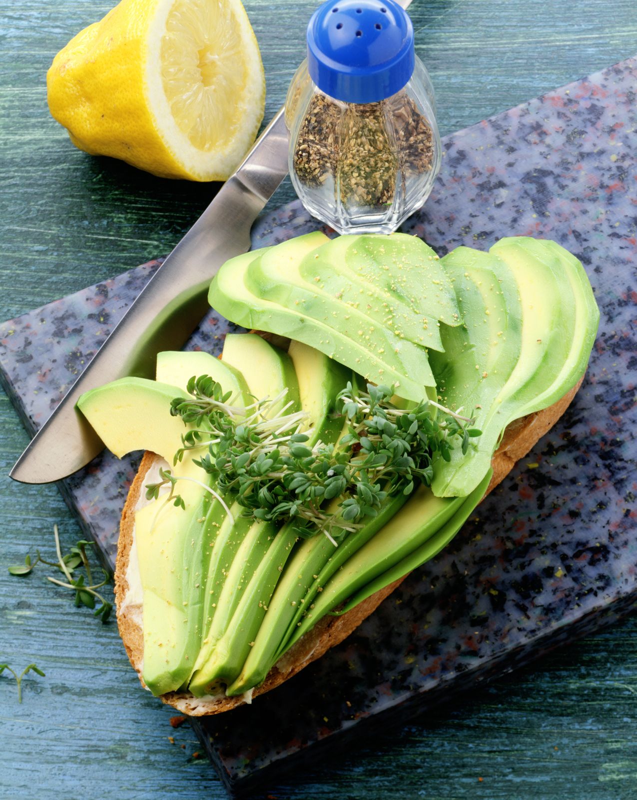 Avocadobrot Rezept | EAT SMARTER